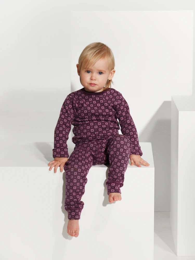 Bluse i merinould med nordisk mønster til baby - 229.99 kr