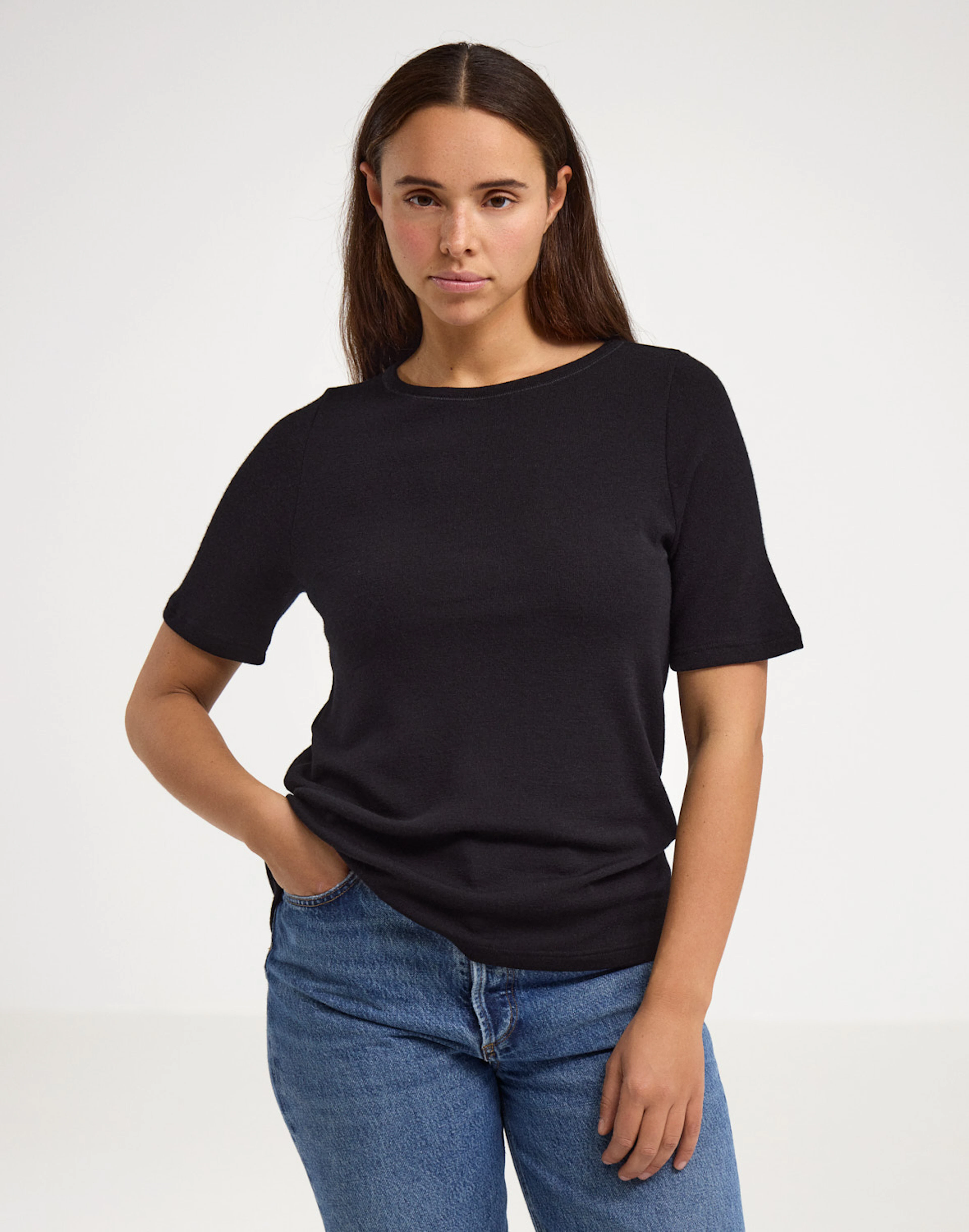 Women’s merino wool T-shirt in Black - $83.99 - Dilling