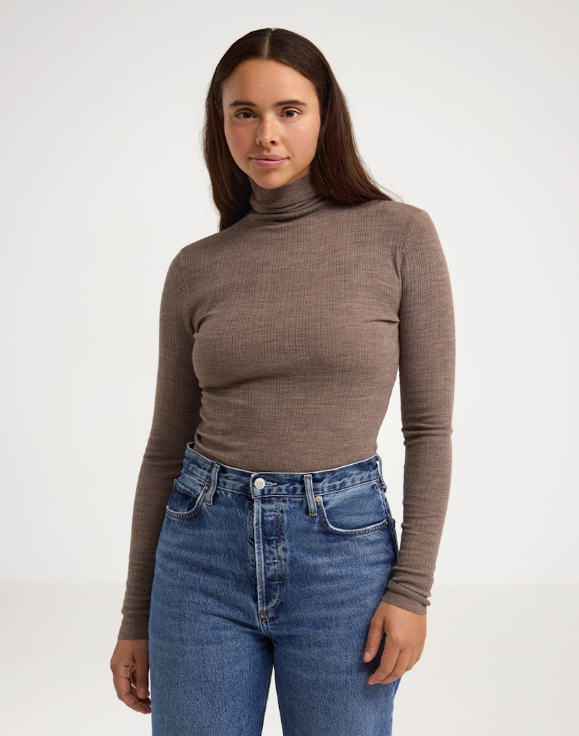 Høyhalset topp i merinoull til dame - Gratis Frakt - Dilling