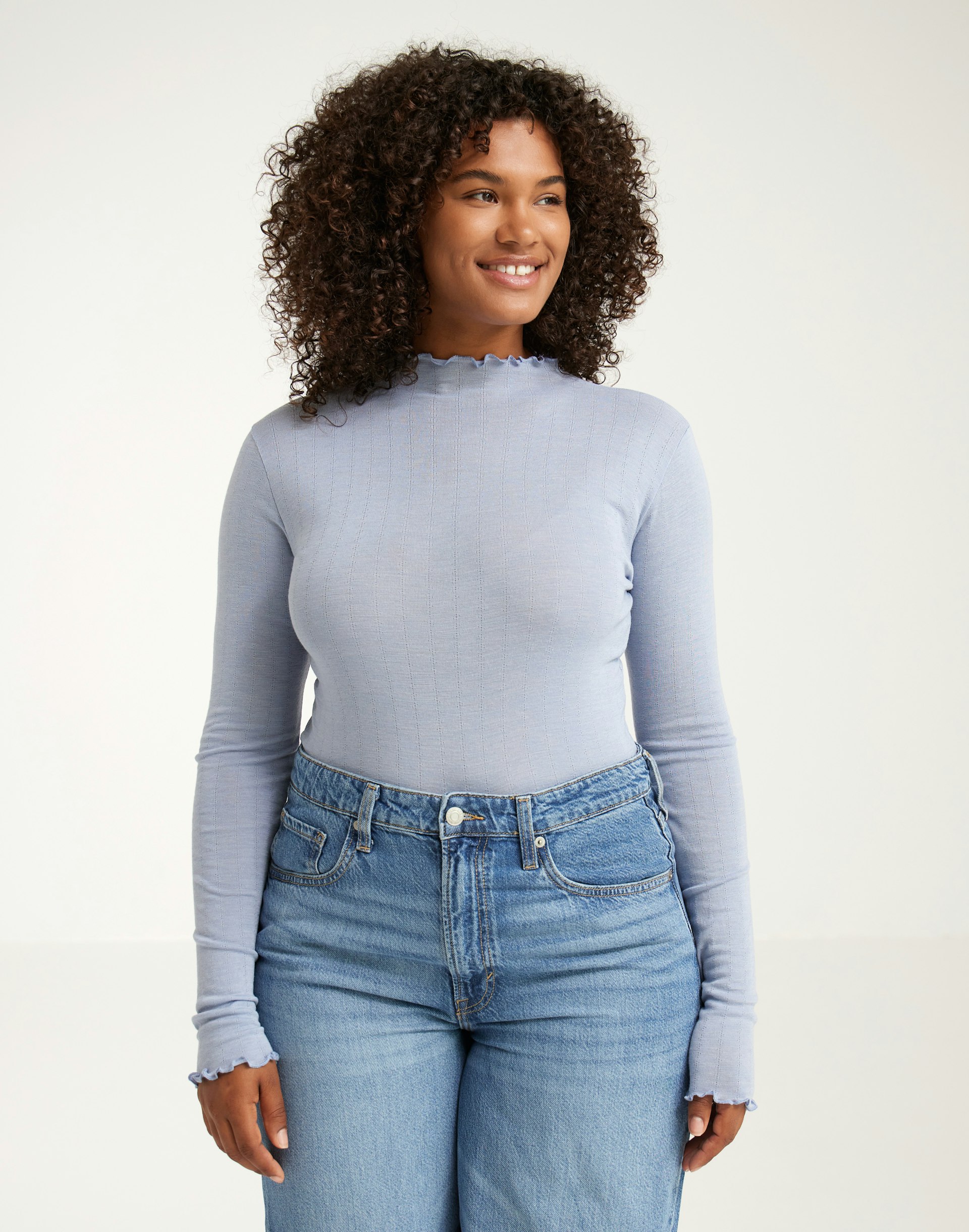 Høyhalset topp med hullmønster i merinoull/silke til dame - Dilling